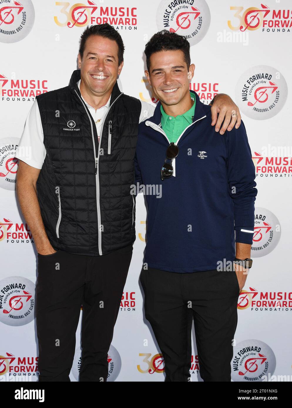 TARZANA, CALIFORNIA - OCTOBER 02: (L-R) Bret Adams and Wells Adams ...