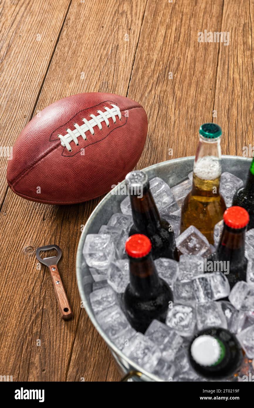 Galvanized tub hi-res stock photography and images - Alamy