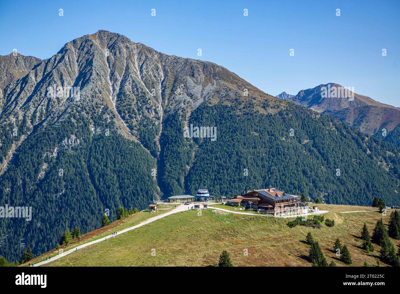 Die Bergstation der Seilbahn Jochtal oberhalb von Vals Südtirol Italien ...