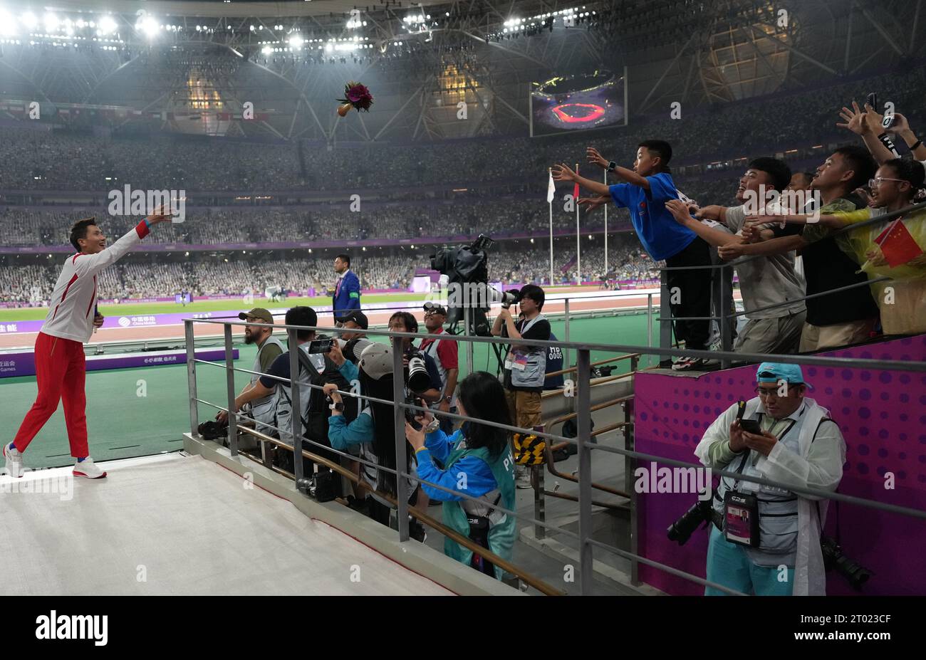 Hangzhou, China's Zhejiang Province. 3rd Oct, 2023. Yan Haibin (L) of ...