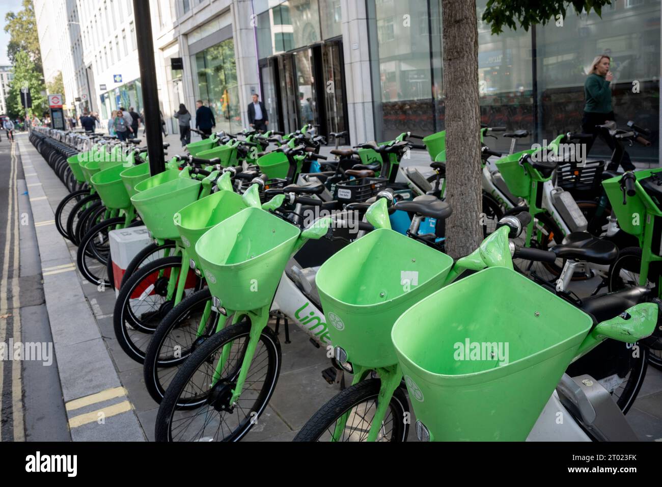 Ebikes hi-res stock photography and images - Alamy