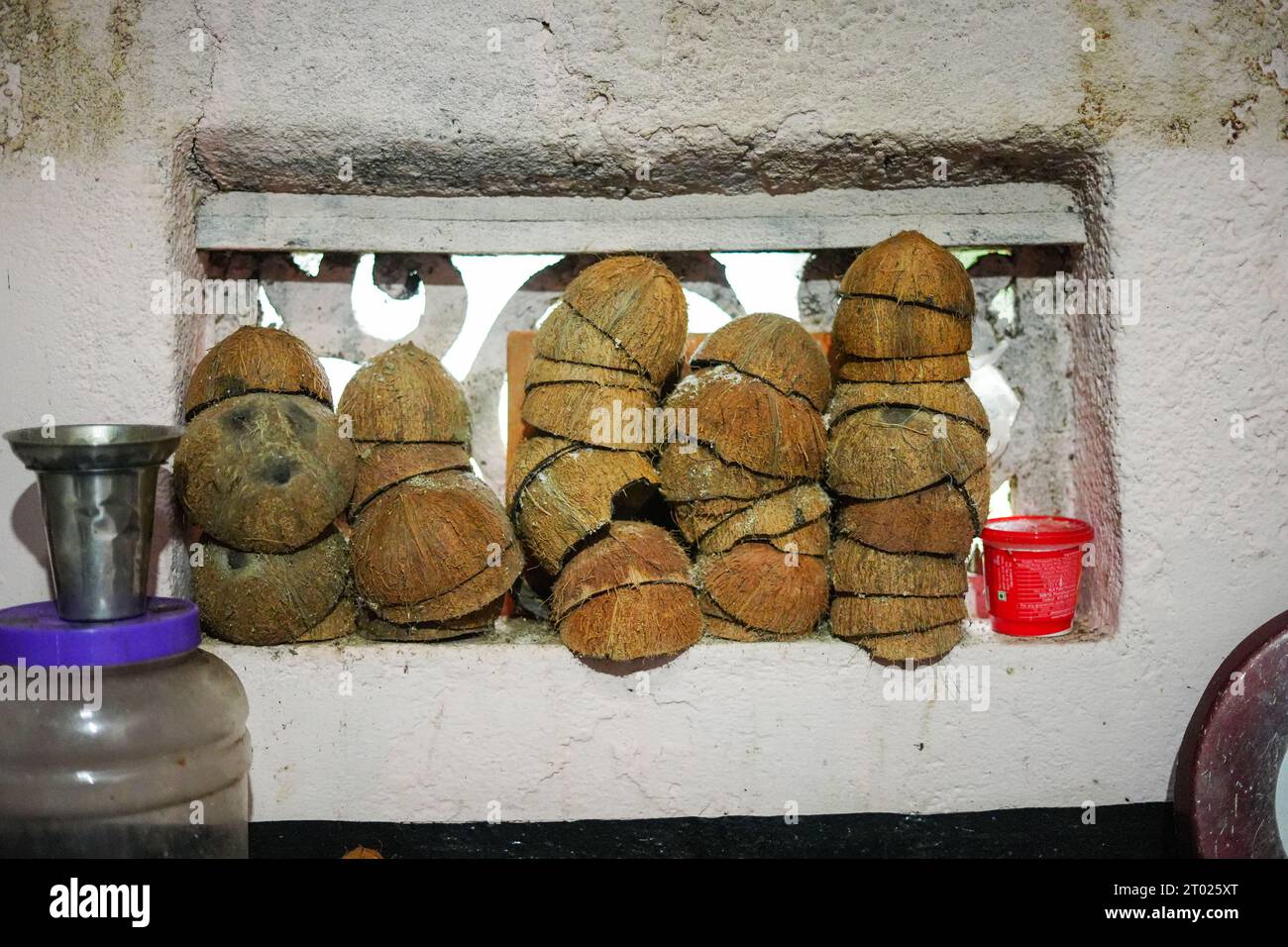 Kitchen utensils used in houses in kerala Stock Photo - Alamy