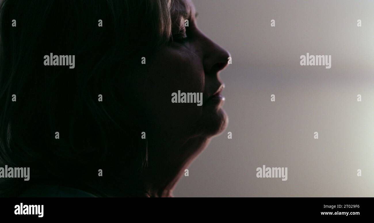 Depressed senior woman suffering in silence. Close-up toruble person ...