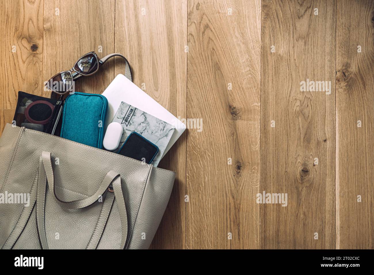 Travel Essentials Pack For Trip, Things Pack In Carry-On. Packing list ...