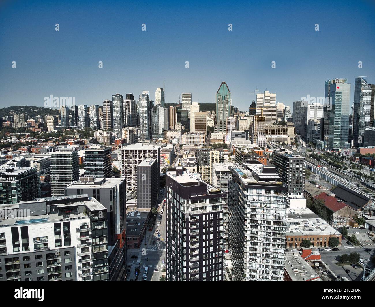 City and downtown buildings hi-res stock photography and images - Alamy