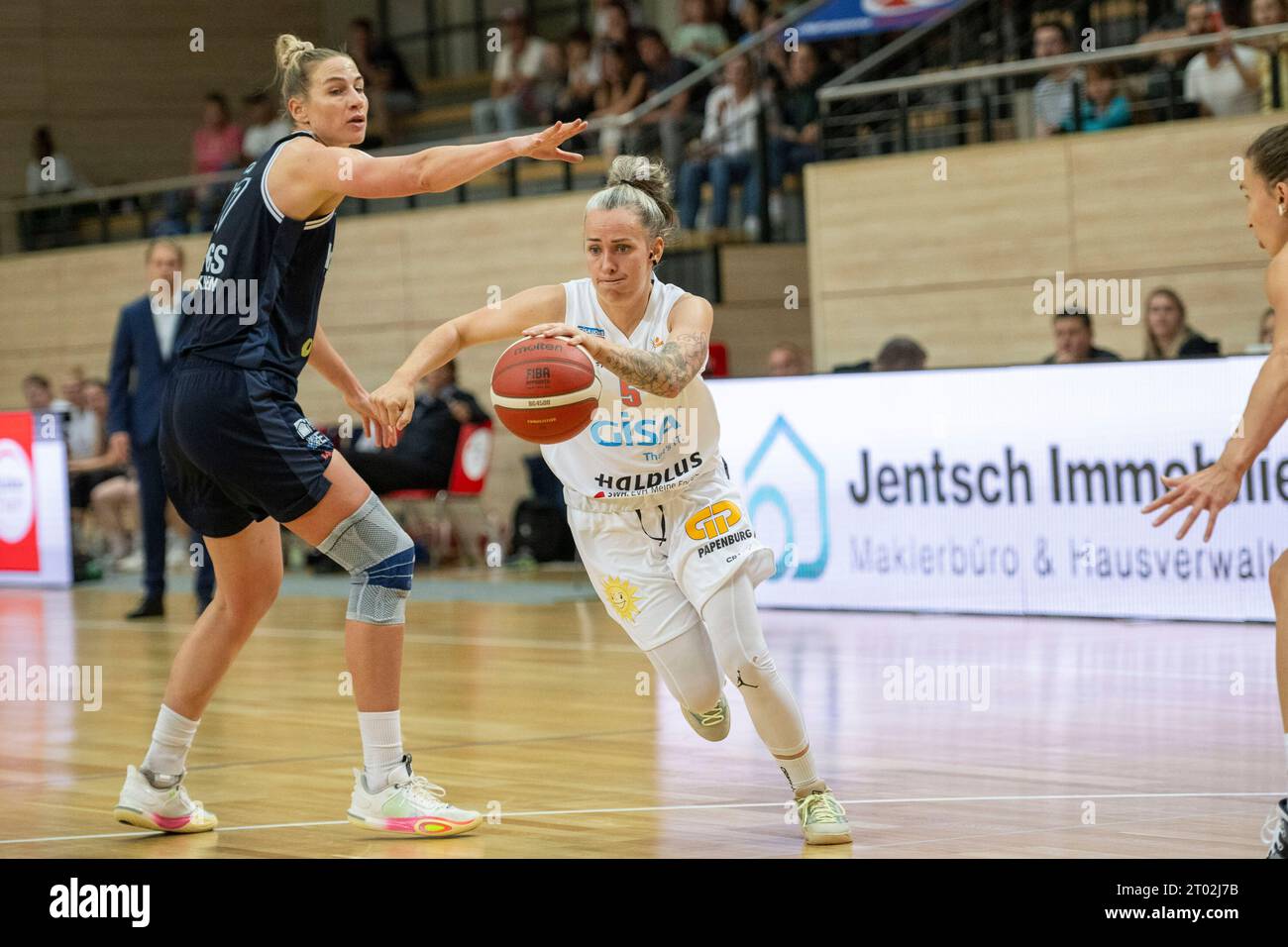 Lisa joyce hi-res stock photography and images - Alamy