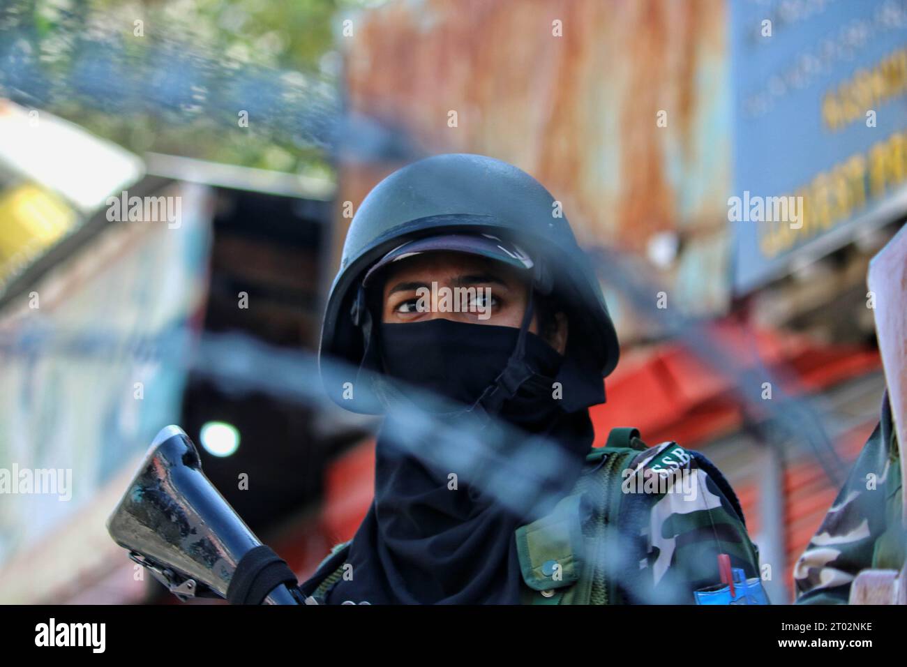 Indian women paramilitary soldiers hi-res stock photography and images ...