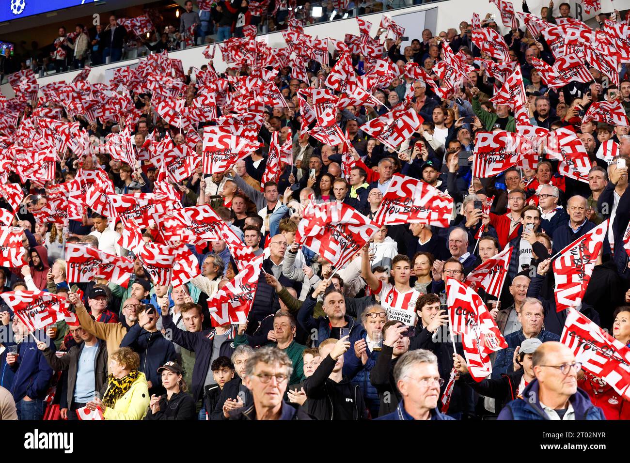 Psv fans phillips stadium hi-res stock photography and images - Alamy