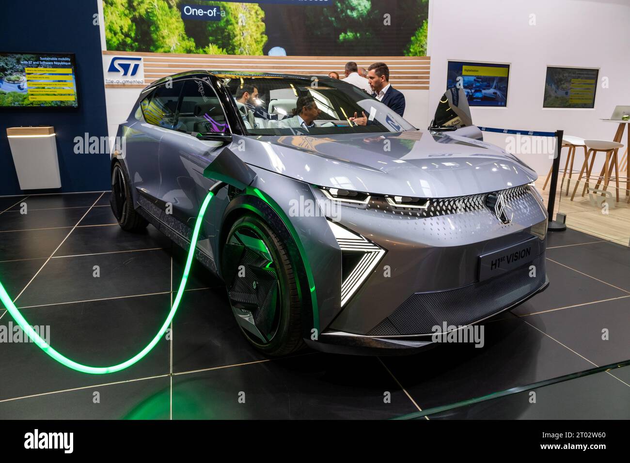 Renault H1st Vision electric technology concept car at the IAA Mobility ...