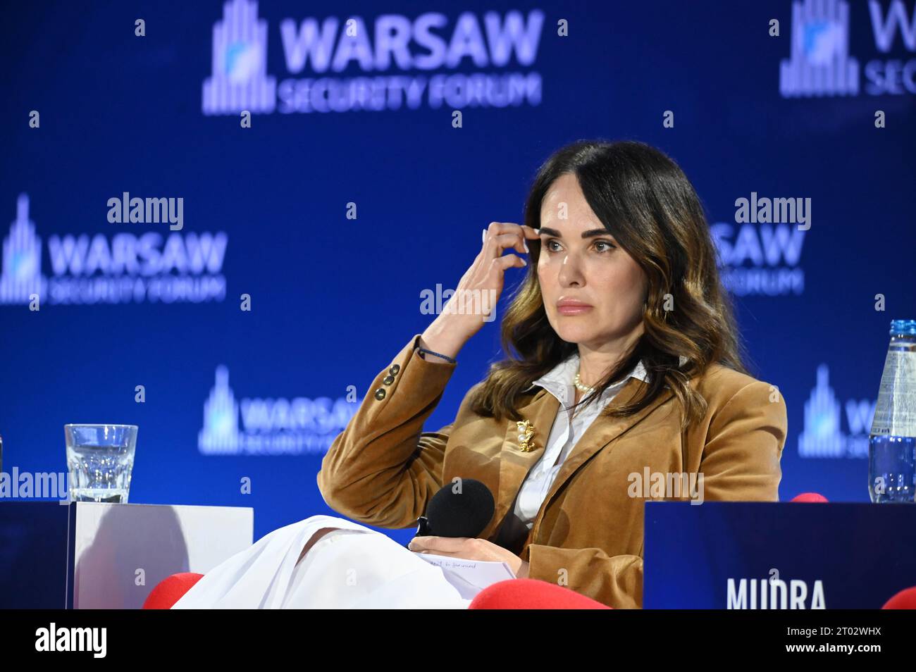 Iryna mudra hi-res stock photography and images - Alamy