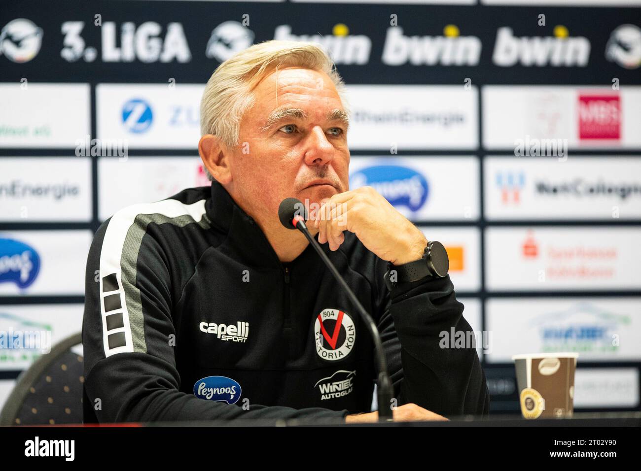 Koeln, Deutschland. 03rd Oct, 2023. Olaf Janssen (Viktoria Koeln ...