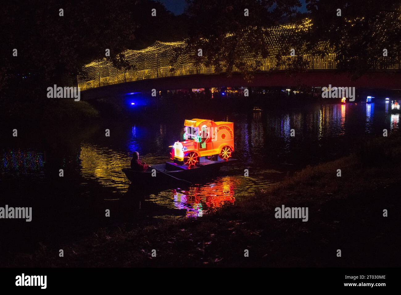 Matlock Bath illumination, a annual parade of illuminated and decorated ...