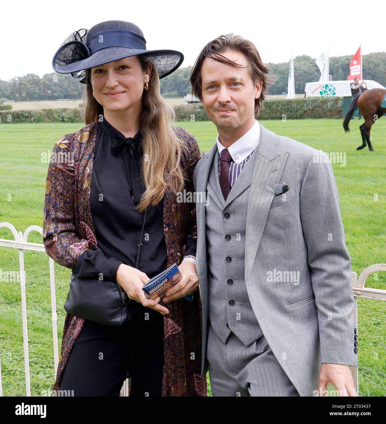 Annie Schilling, Tom Schilling beim Renntag der Deutschen Einheit auf ...