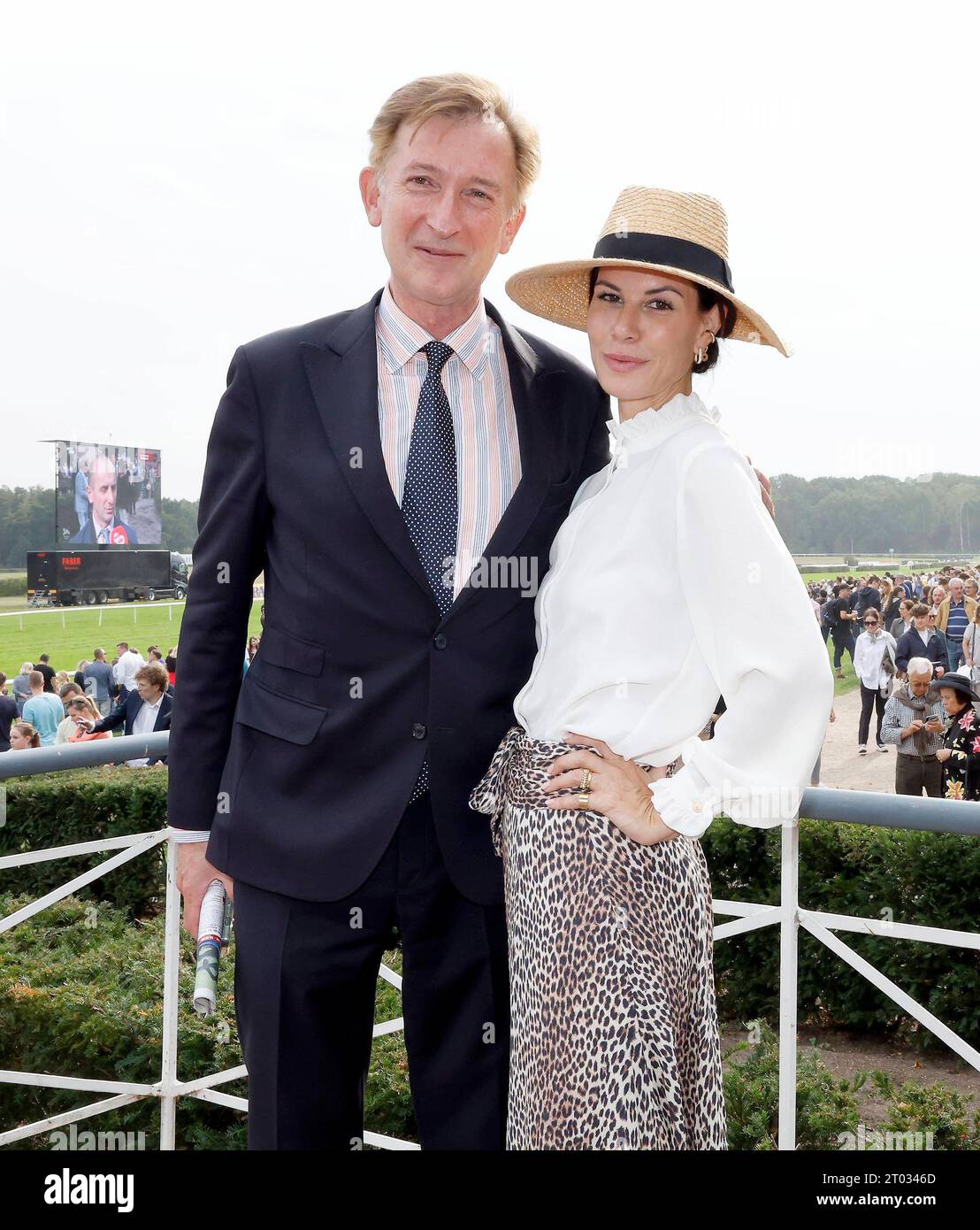 Gerhard Schöningh, Julia Stoschek beim Renntag der Deutschen Einheit ...