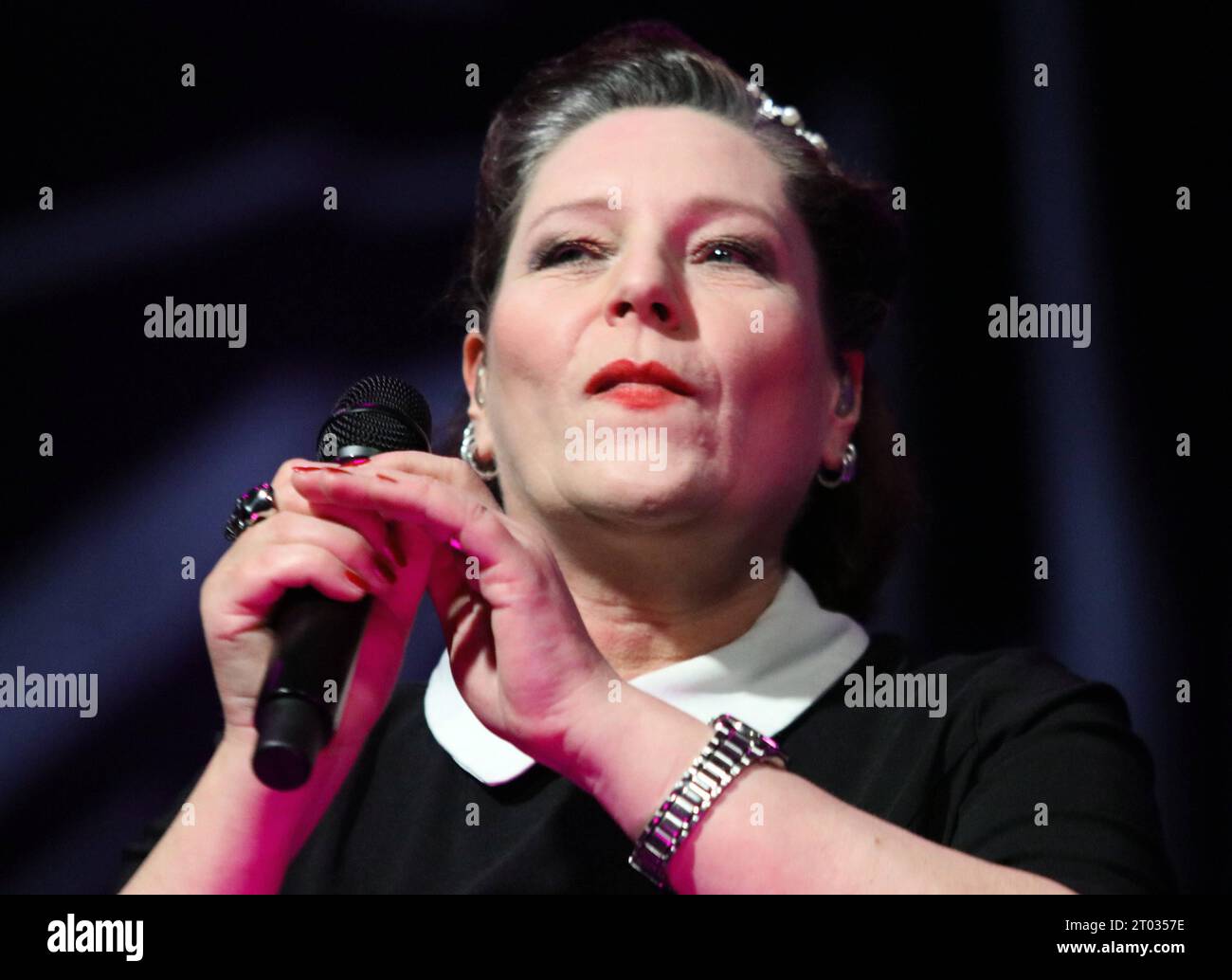 Anna r hi-res stock photography and images - Alamy