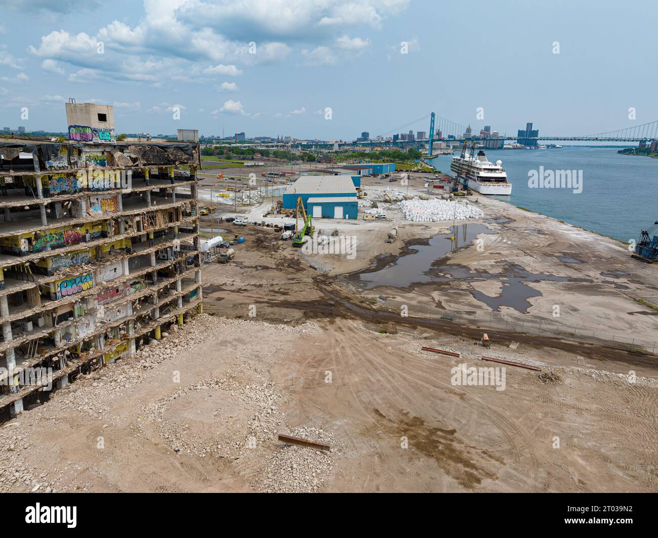 Ongoing urban renewal process in August 2023 on the Detroit Riverfront ...