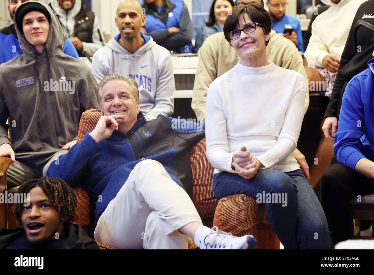 FILE - Kentucky head coach John Calipari, lower left, and his wife ...