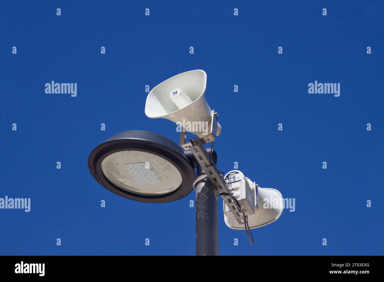 Megaphone loudspeaker speaker tower hi-res stock photography and images ...