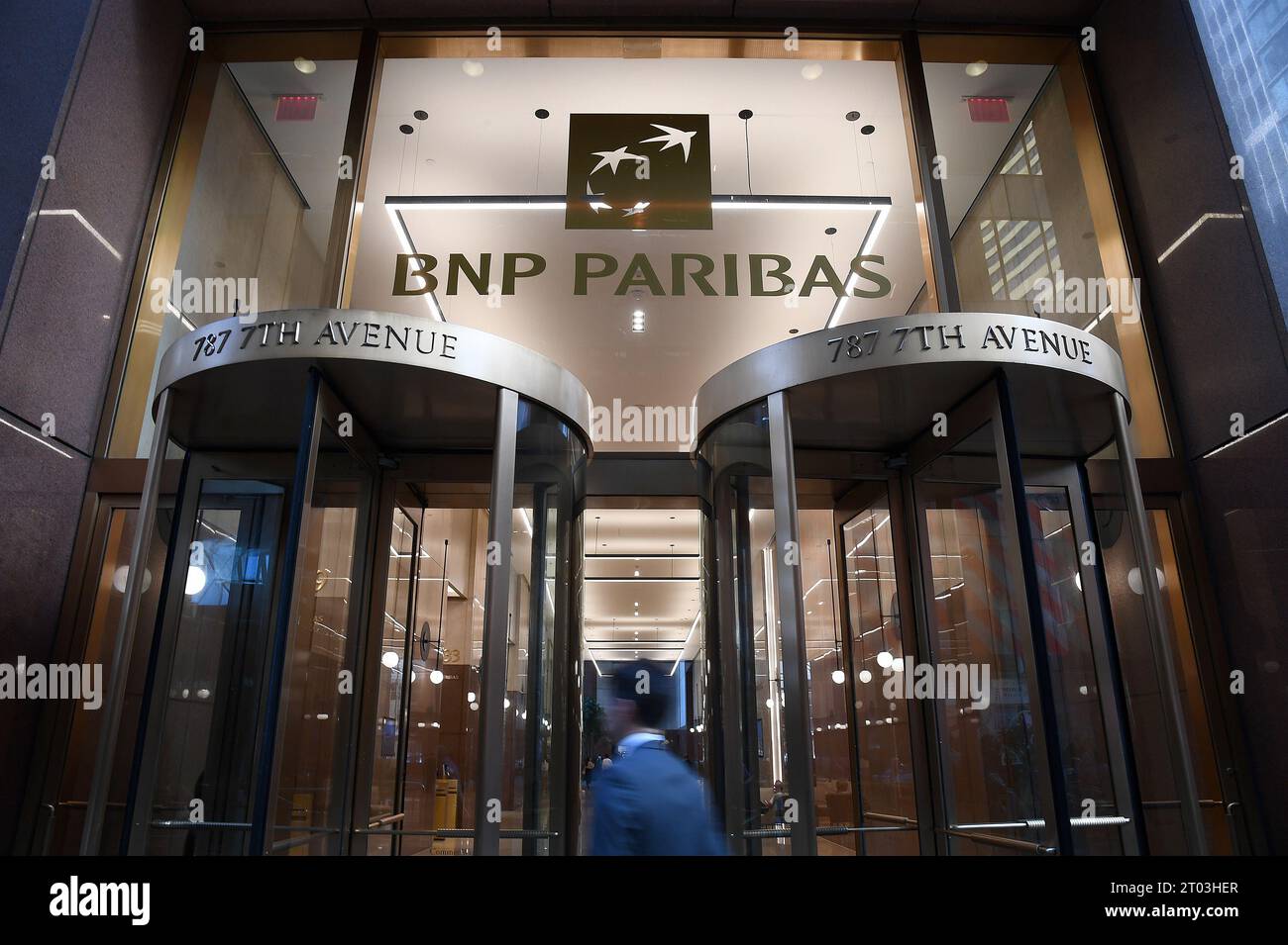 French multinational universal bank hi-res stock photography and images ...