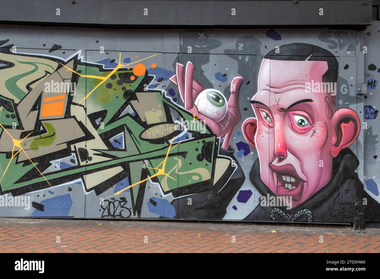 Street Art by Gent 48 on Smallbrook Queensway, Birmingham, Warwickshire ...