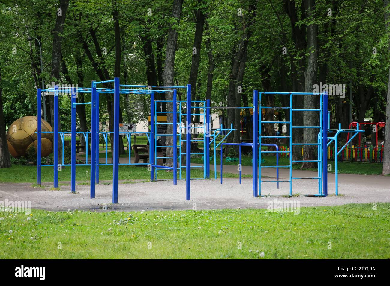 Blue monkey bars hi-res stock photography and images - Alamy