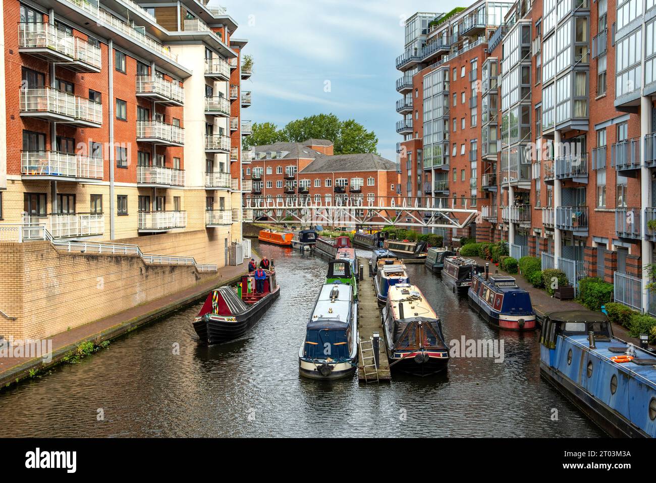 Canal Boats in the Loop, Old Line Canal, Birmingham, Warwickshire ...