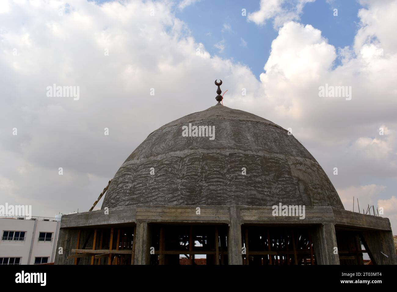 A new mosque under construction, building a new grand Masjid mosque in ...