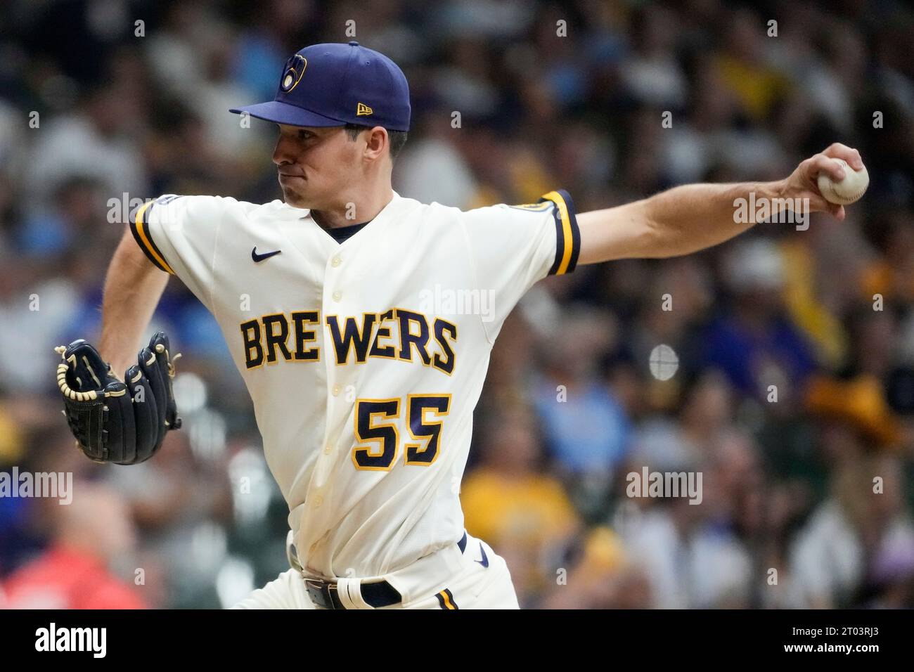 Milwaukee Brewers relief pitcher Hoby Milner throws during the sixth ...