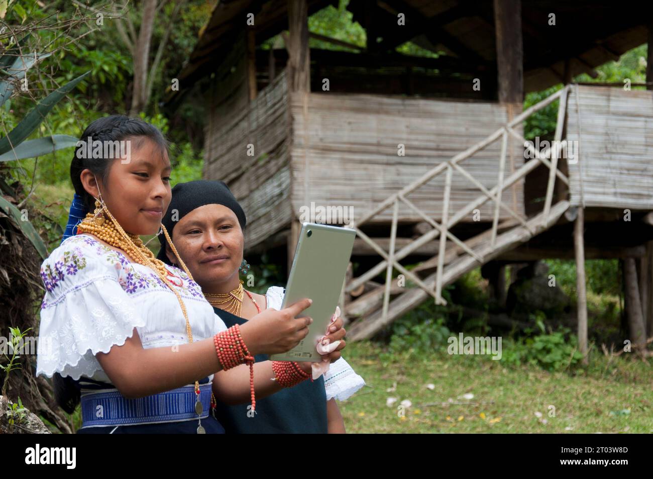 Indigenous tech learning hi-res stock photography and images - Alamy Indigenous tech learning hi-res stock photography and images - Alamy