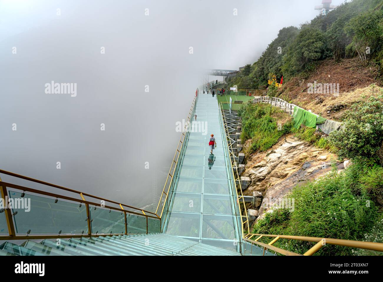 Sapa glass bridge tourist area, Son Binh, Sa Pa, Lao Cai, Vietnam ...