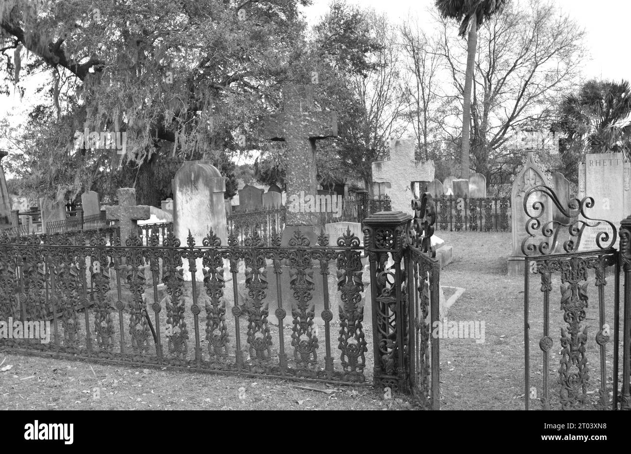 Gravestones old church graveyard Black and White Stock Photos & Images ...