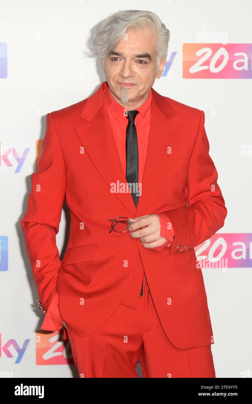 Di 20 anni hi-res stock photography and images - Alamy