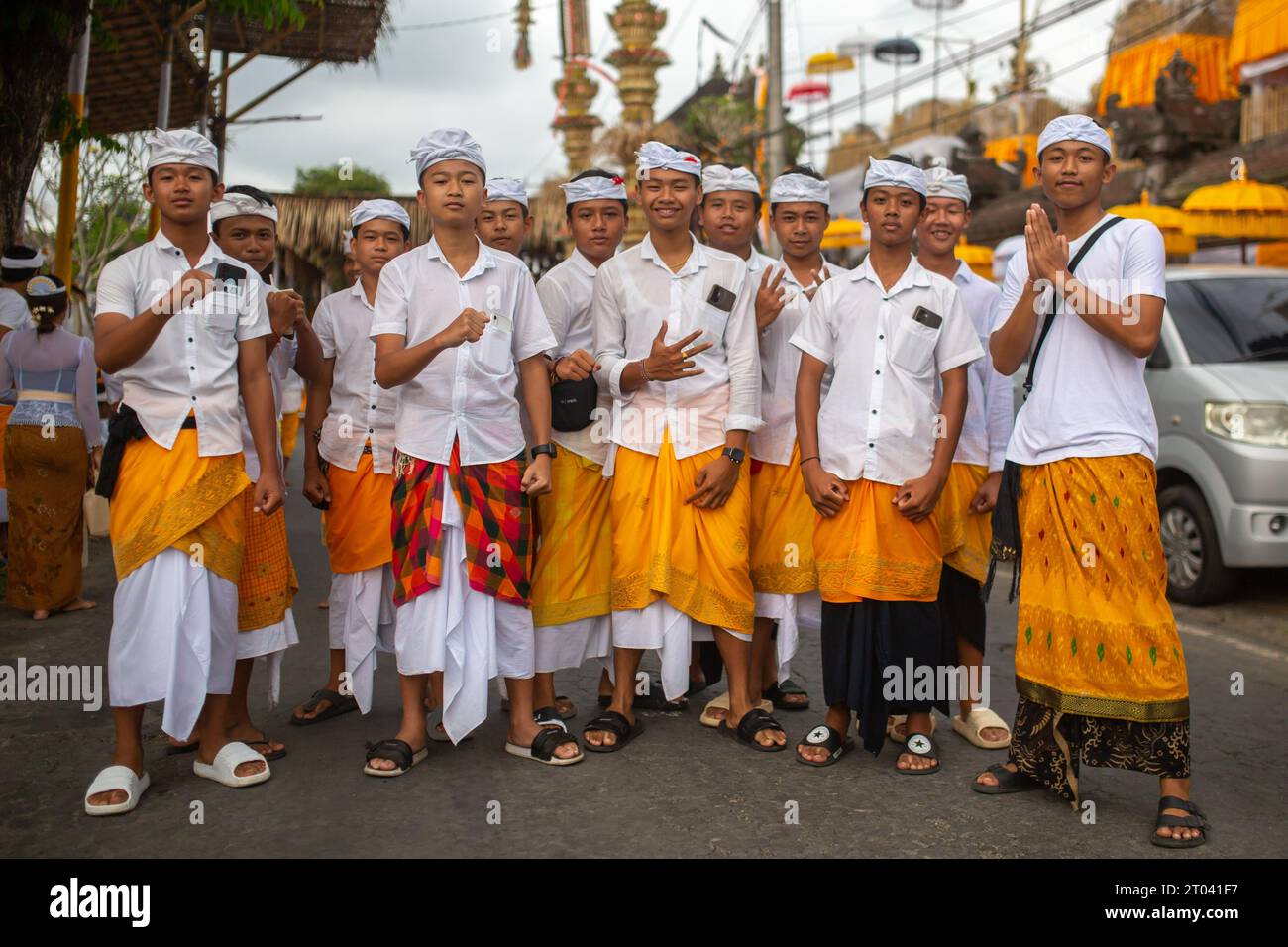 Balinese people hi-res stock photography and images - Alamy