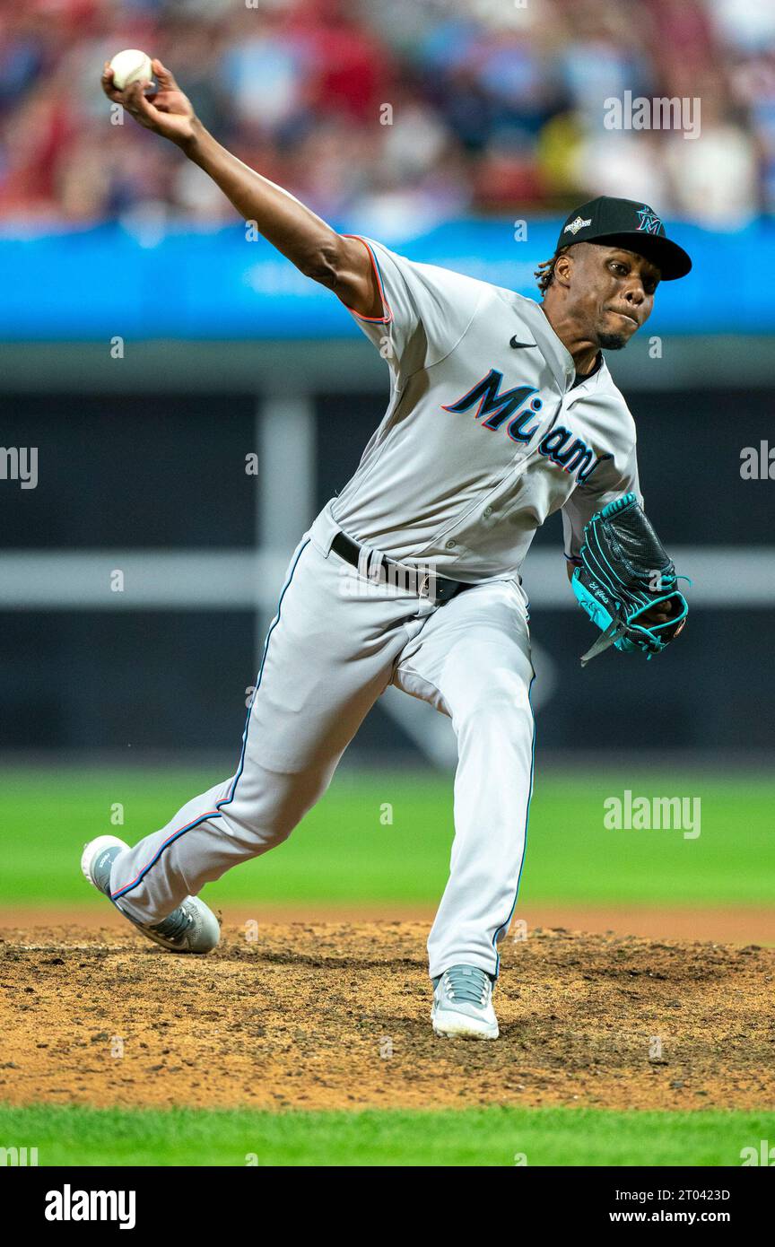Miami Marlins relief pitcher Huascar Brazoban delivers during the Game ...