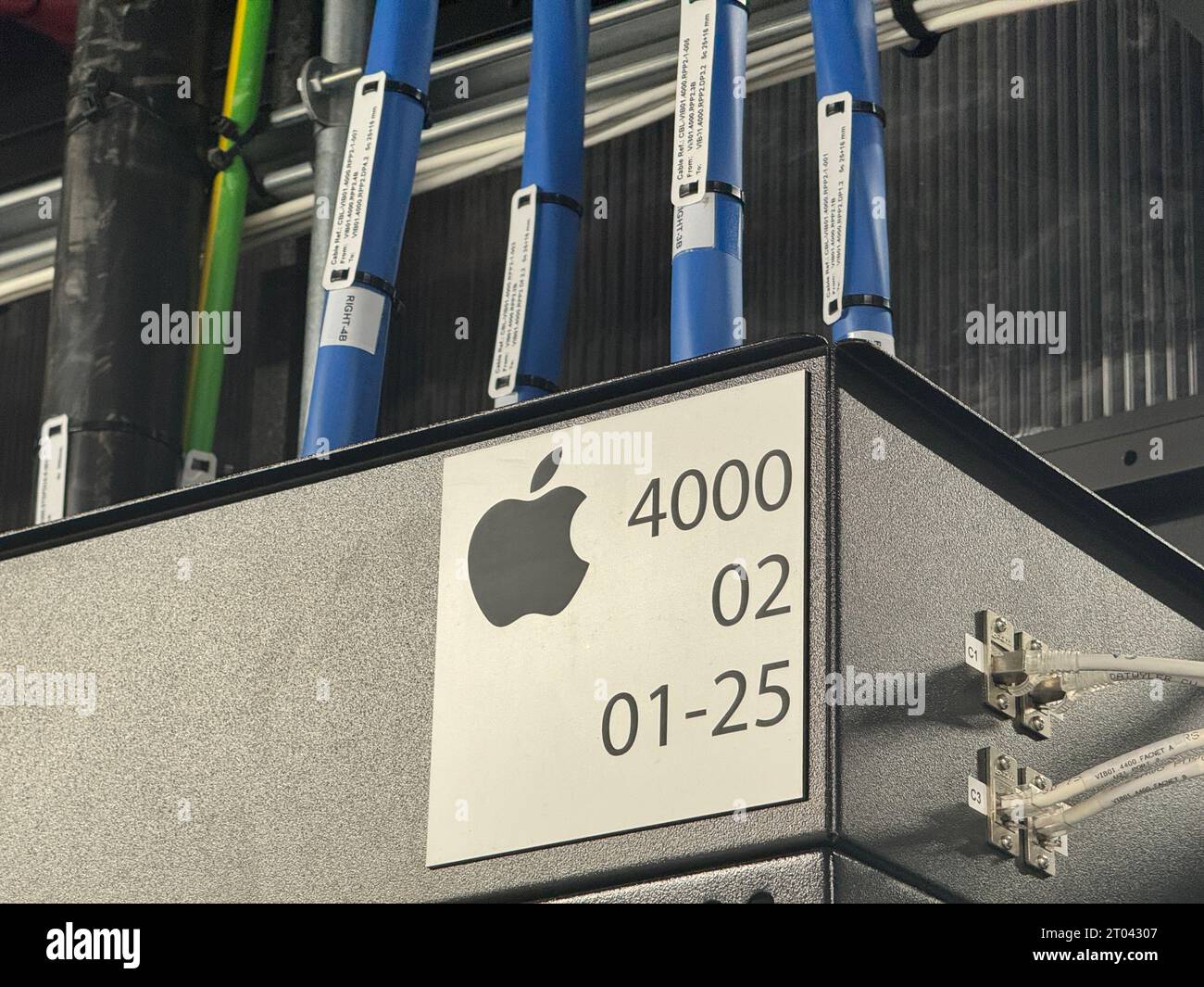 100 percent apples hi-res stock photography and images - Alamy