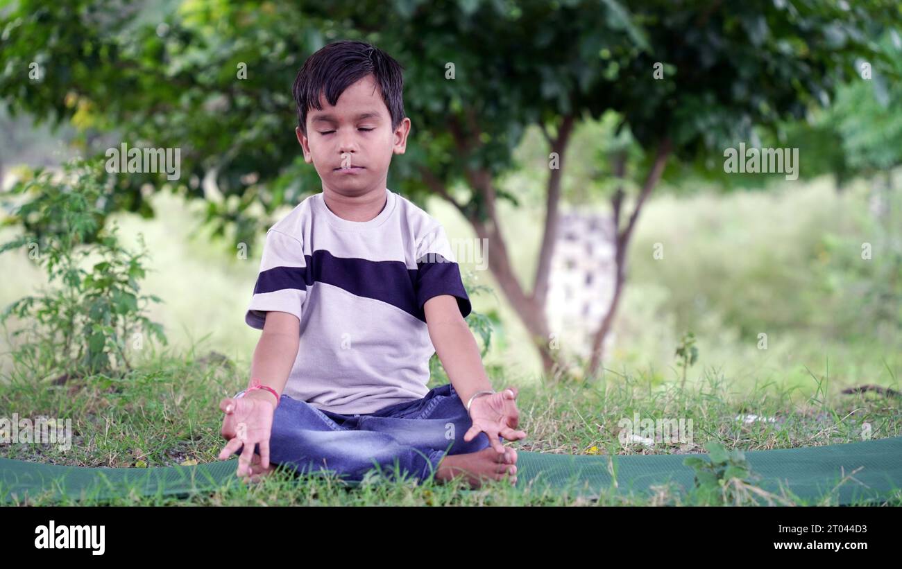 Indian gymnastics hi-res stock photography and images - Alamy