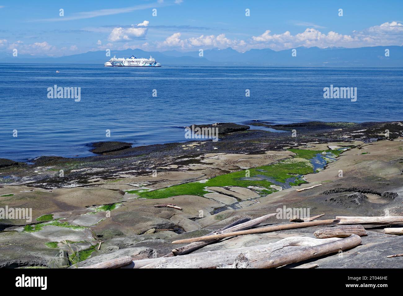 Beach and rocky bay with ferry, longing, wanderlust, tourism, Gabriola ...