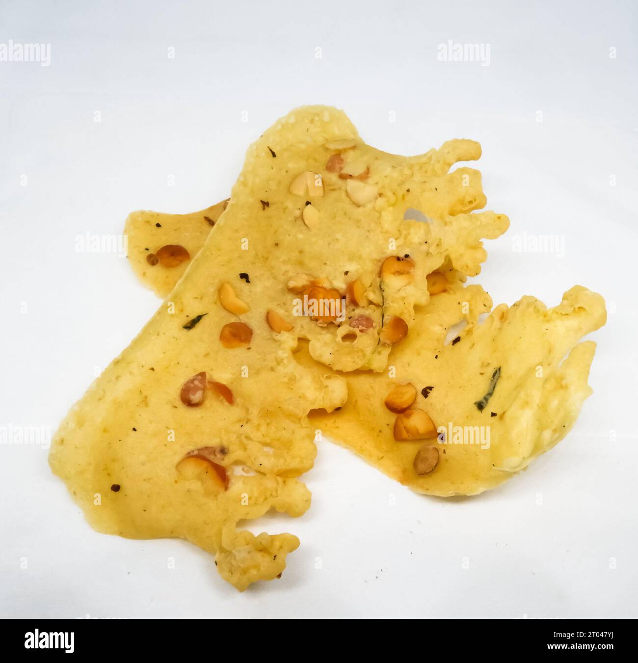 Rempeyek kacang rice flour hi-res stock photography and images - Alamy