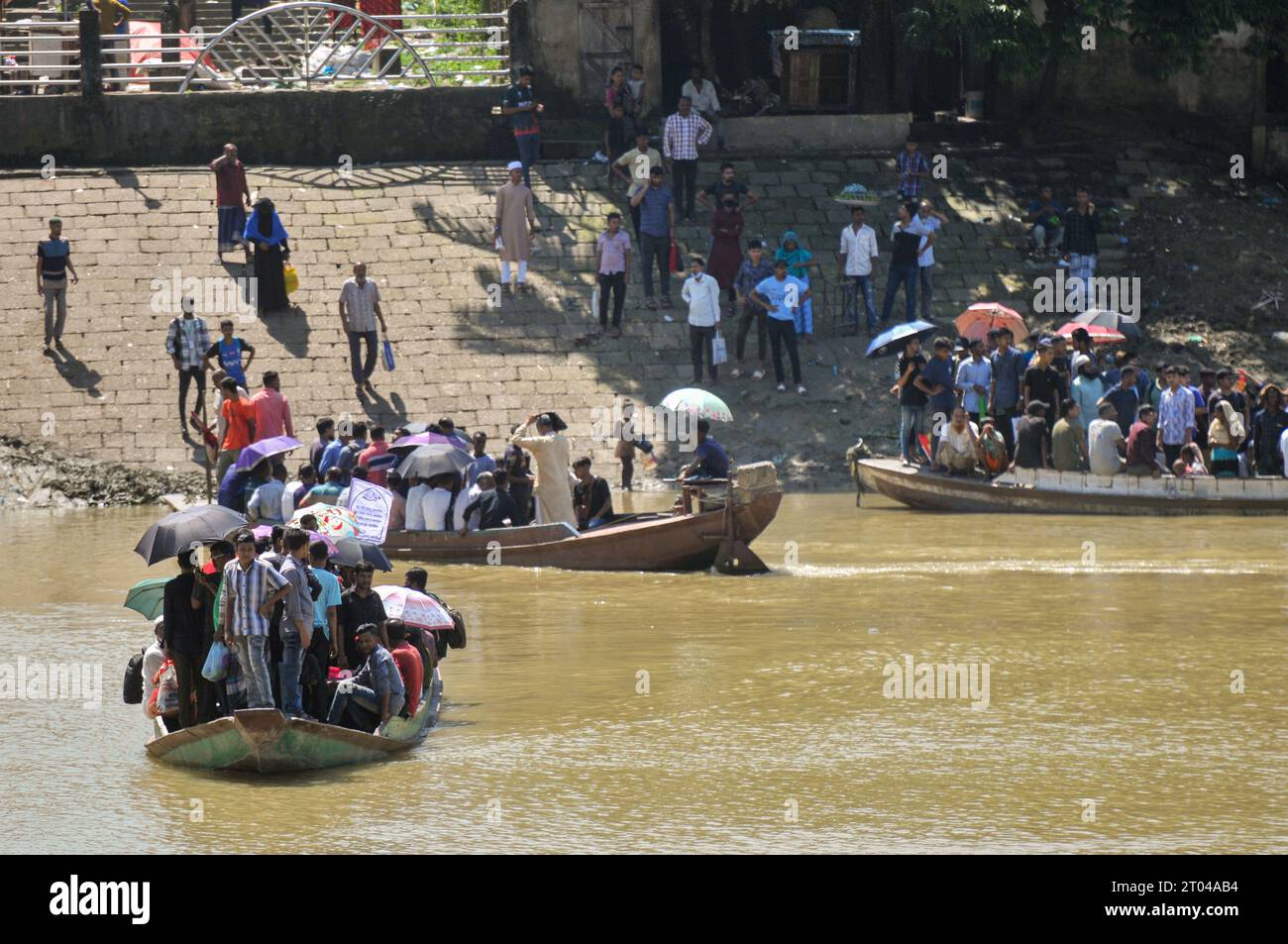 The traditional Sylhet's historic 'Keane Bridge over the Surma River in ...