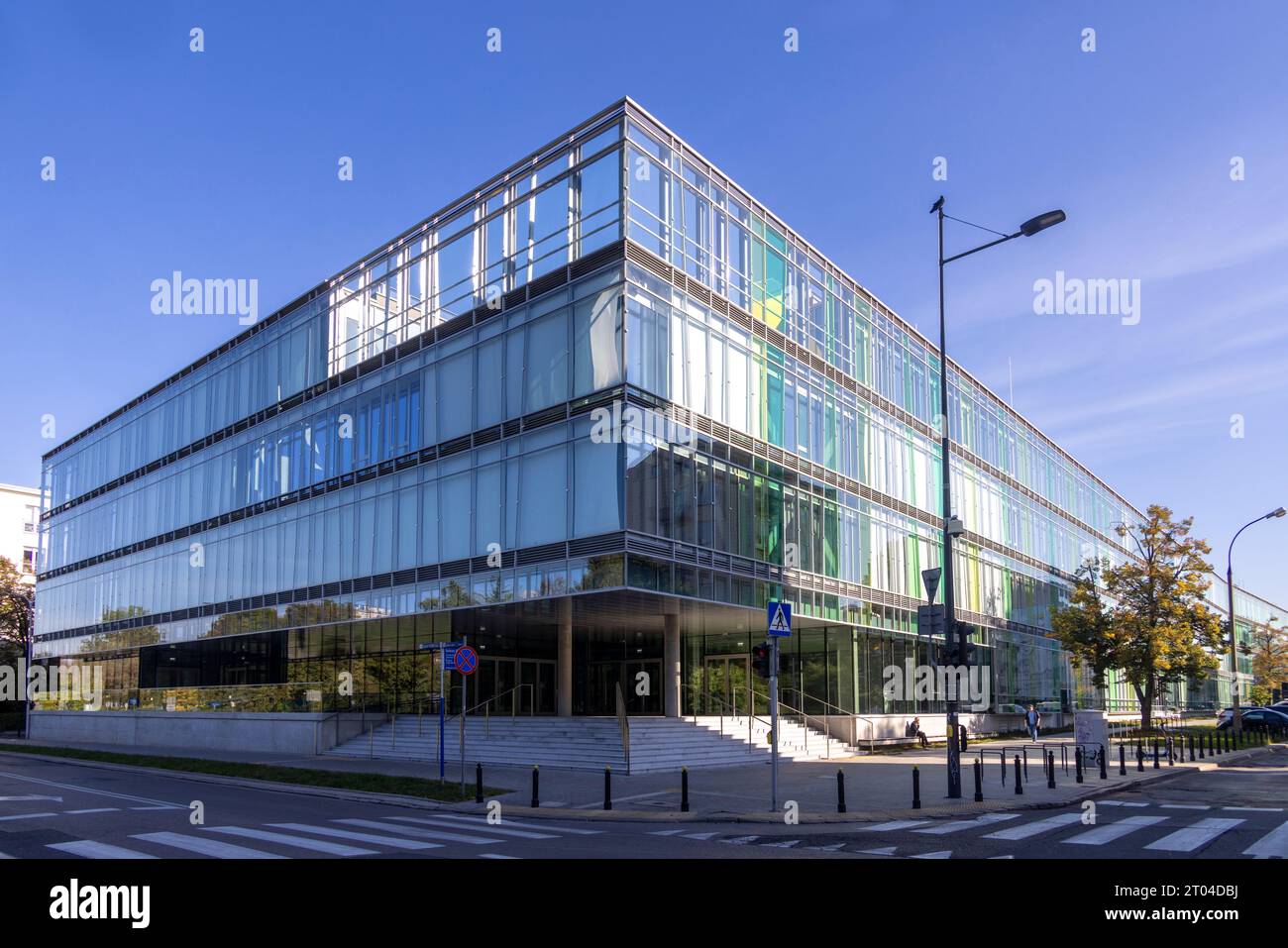 Modern university building hi-res stock photography and images - Alamy