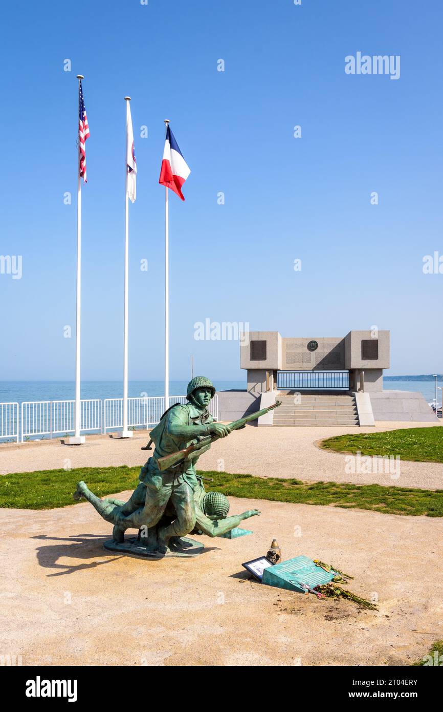 "Ever Forward" statue and National Guard Monument erected in 2014 in ...