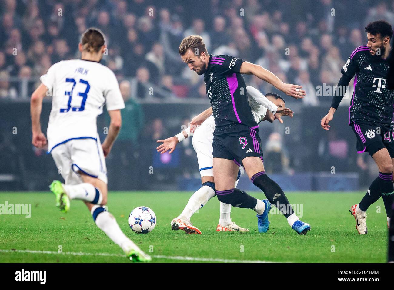 Harry kane fc bayern munchen hi-res stock photography and images - Alamy