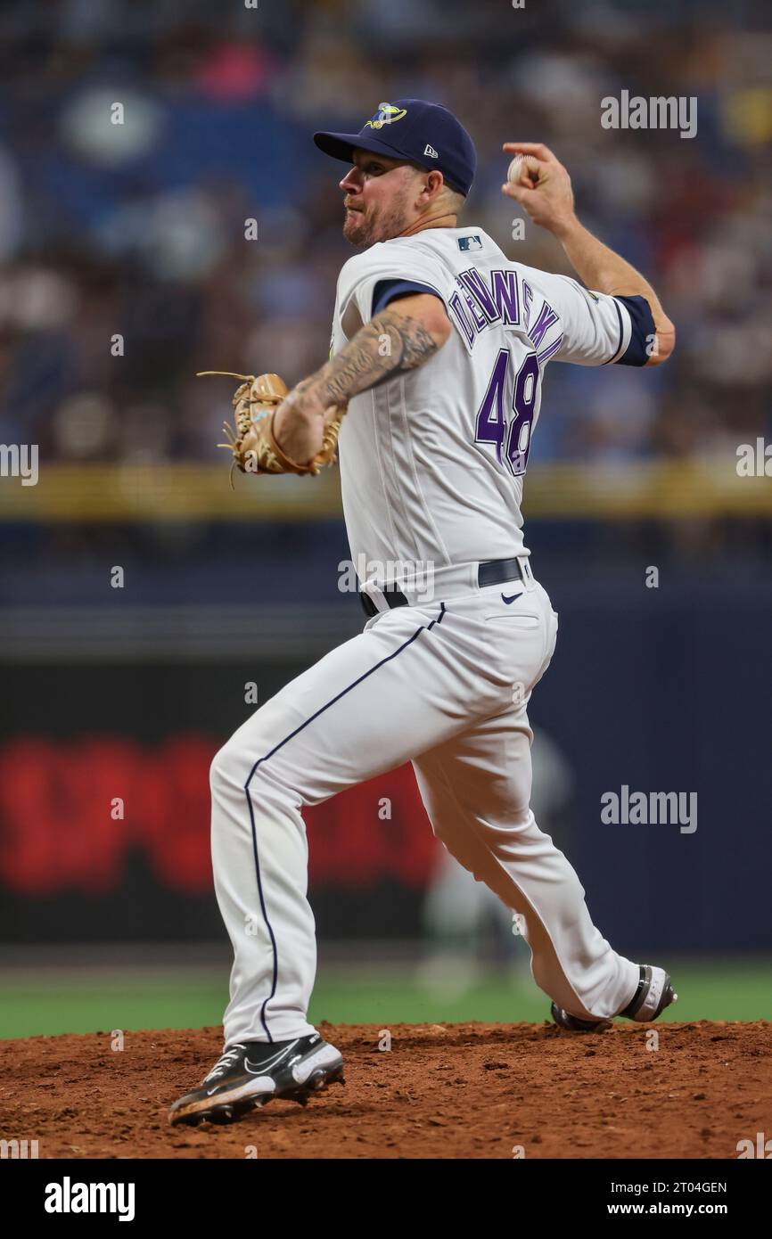 St. Petersburg, FL USA; Tampa Bay Rays relief pitcher Chris Devenski ...