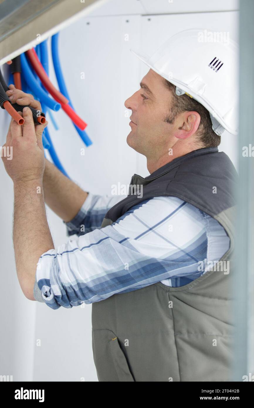 Fixed cables hi-res stock photography and images - Alamy