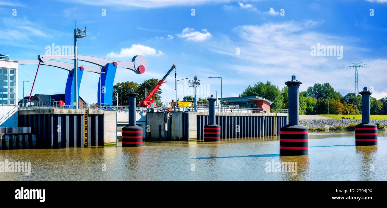 Nesserlander sluice in emden germany hi-res stock photography and ...
