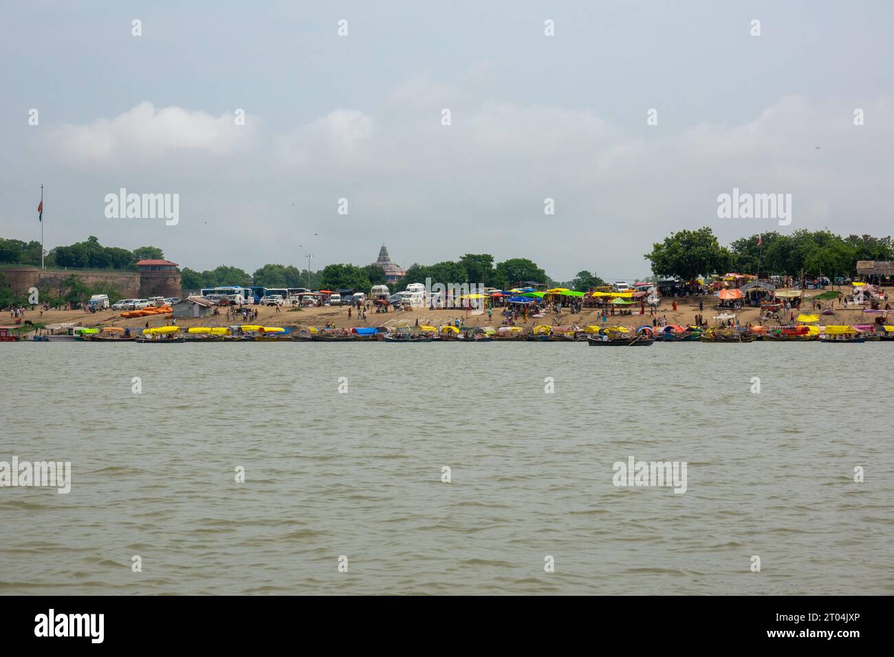 river ghat in ayodhya Stock Photo - Alamy