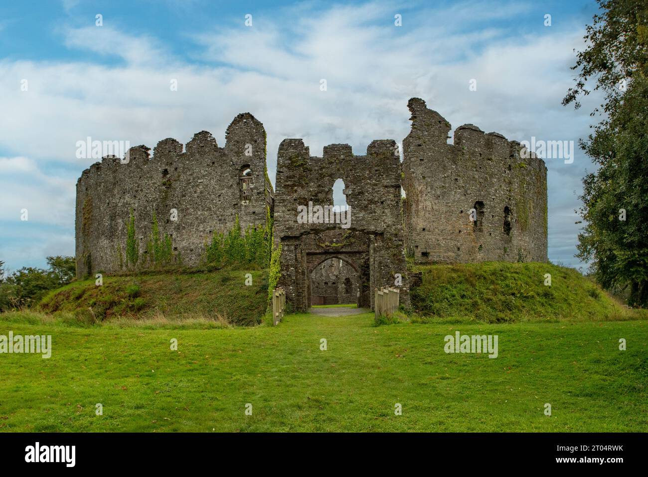 Restormel Castle, Lostwithiel, Cornwall, England Stock Photo - Alamy