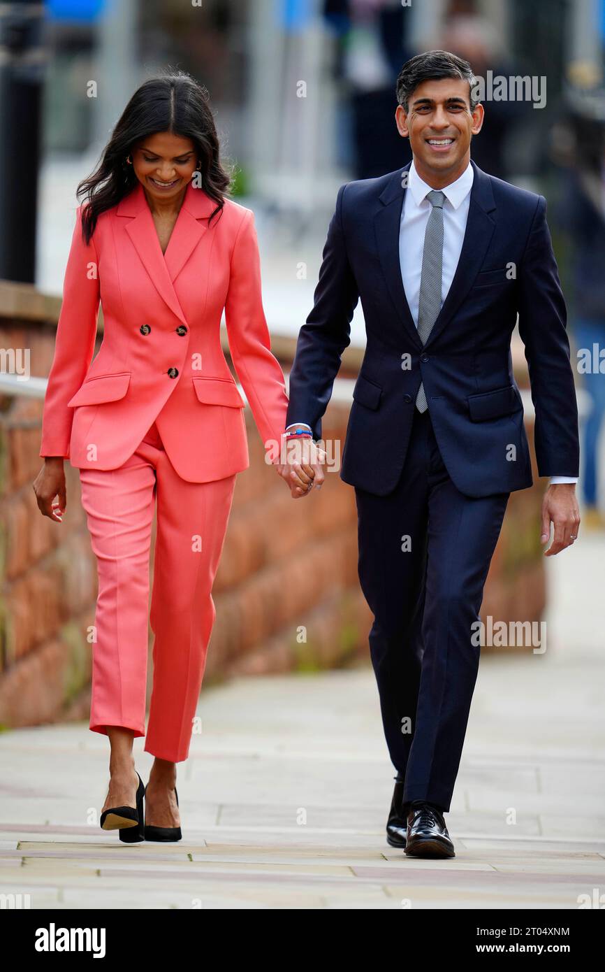British Prime Minister Rishi Sunak and wife Akshata Murty arrive at the ...