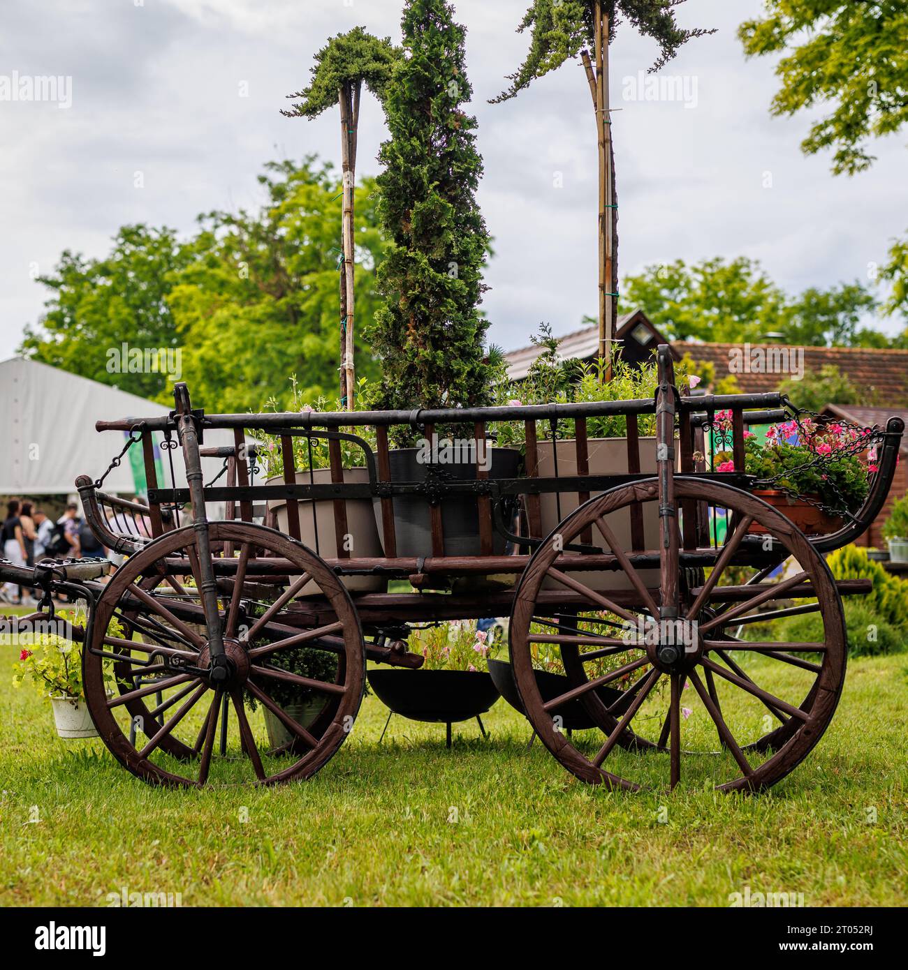 Old fashioned transport symbols hi-res stock photography and images - Alamy