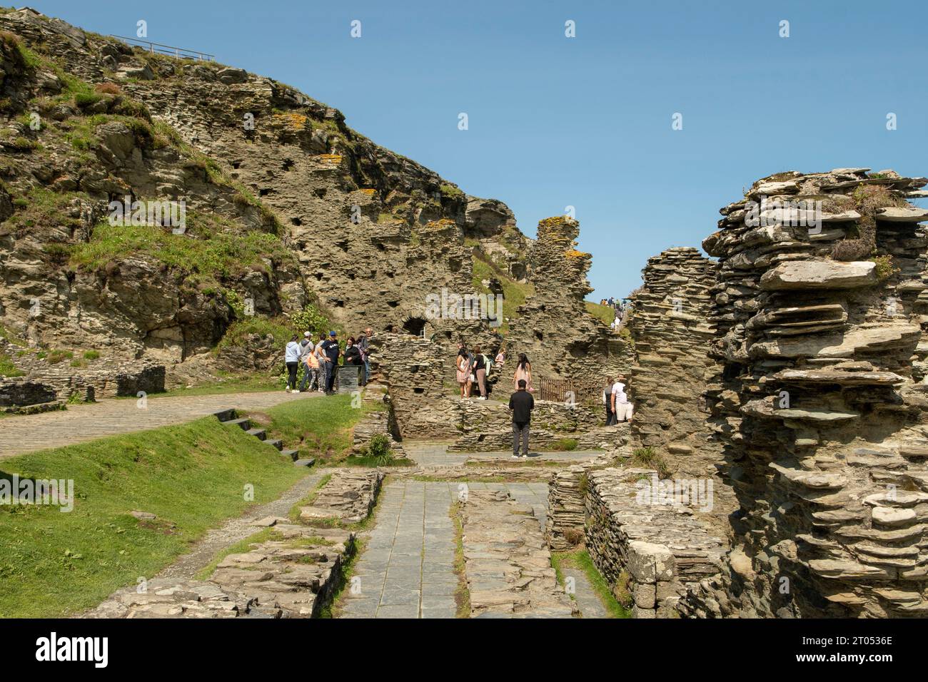 Tintagel castle ruins hi-res stock photography and images - Alamy